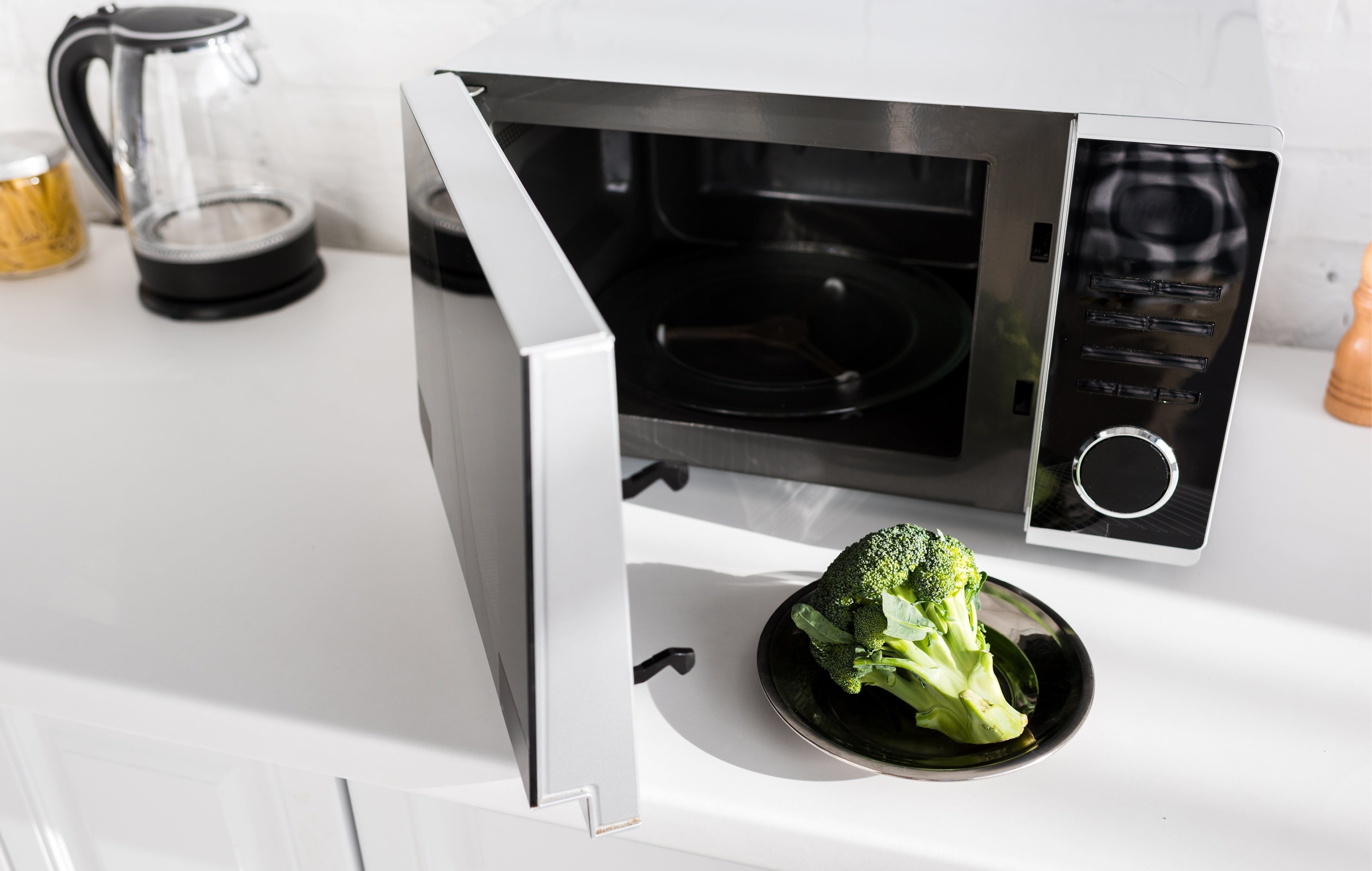 Microwave Cooking and Food Safety – Two Pillars